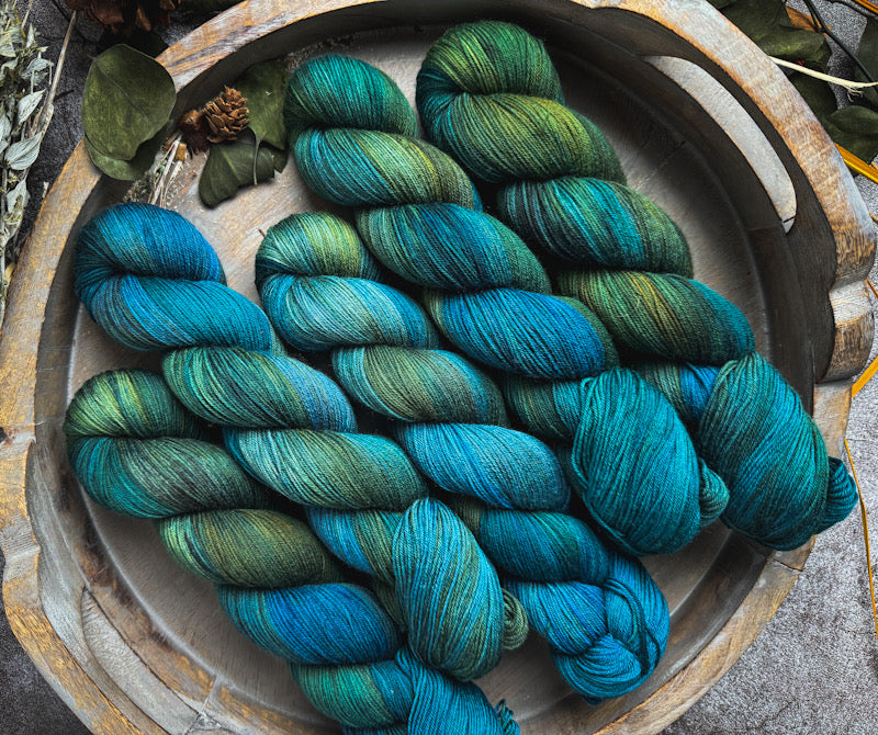 I Like Your Fangs | Myth Fingering – Dragon Hoard Yarn