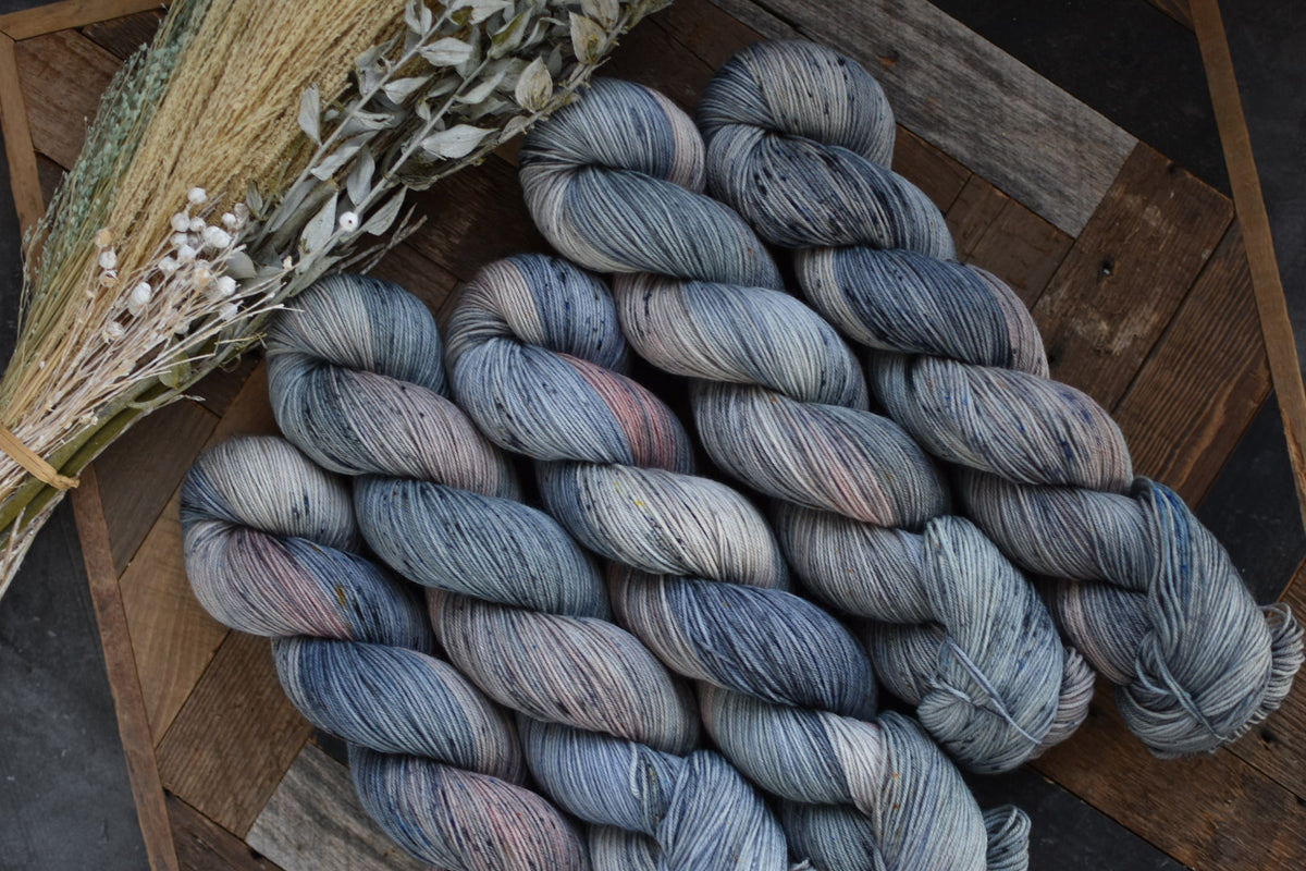 Galadriel - Fairytale DK Base – Dragon Hoard Yarn
